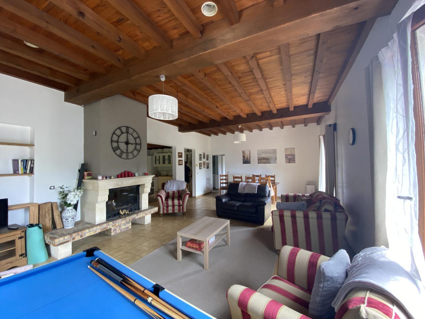 Brossac. Country house for sale. 3 bedrooms, basement and garden.